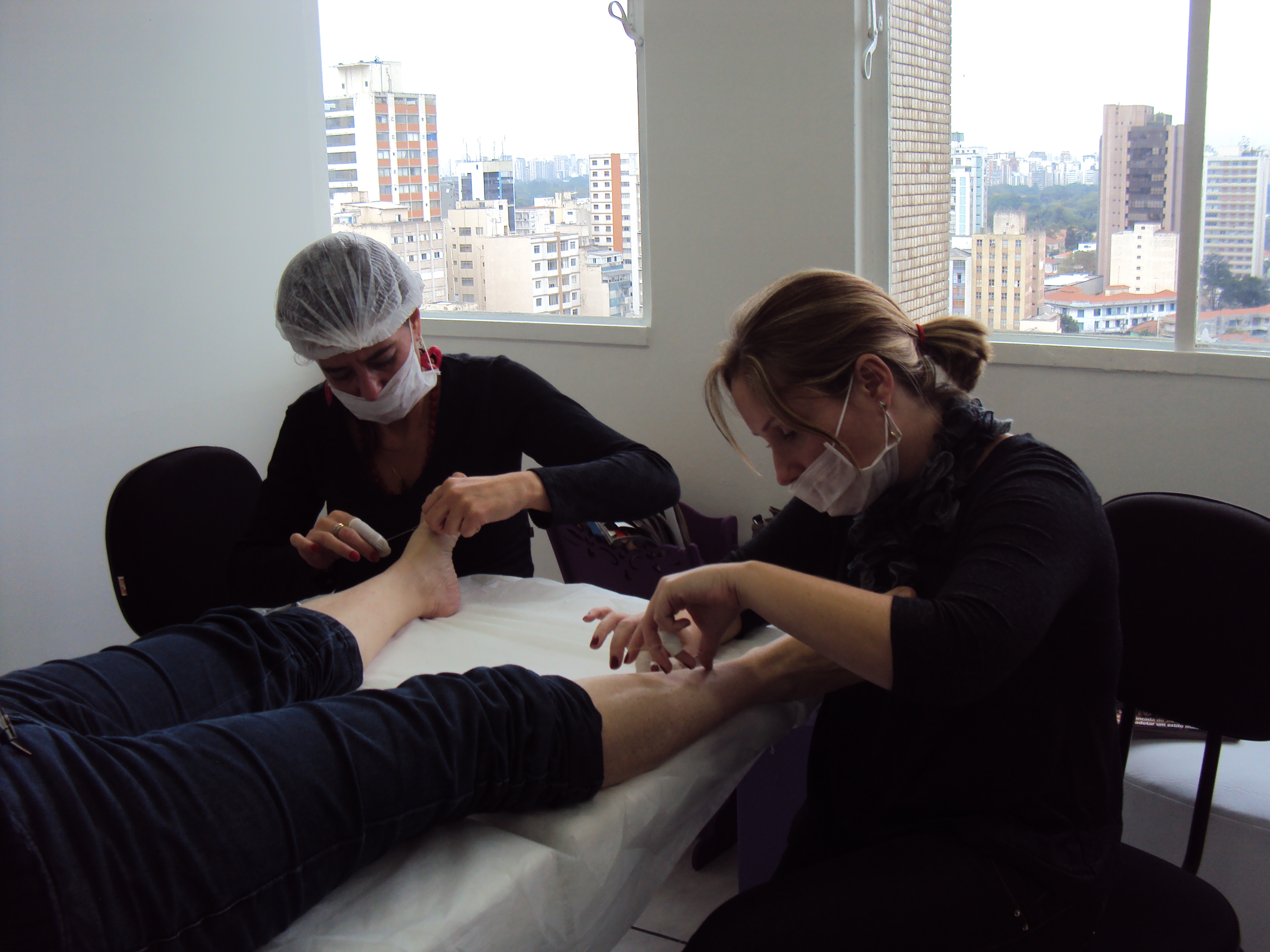 Curso Designer De Sobrancelhas E Depilação Com Linha Espaço